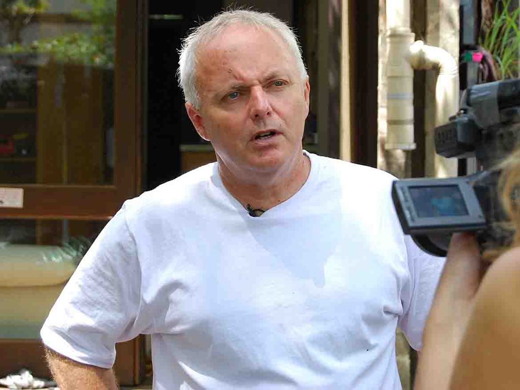 One of the first inner city off-grid homes in the world is now up for ...