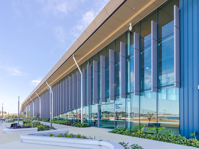 The Flinders 136mm Curtain Wall | Architecture & Design