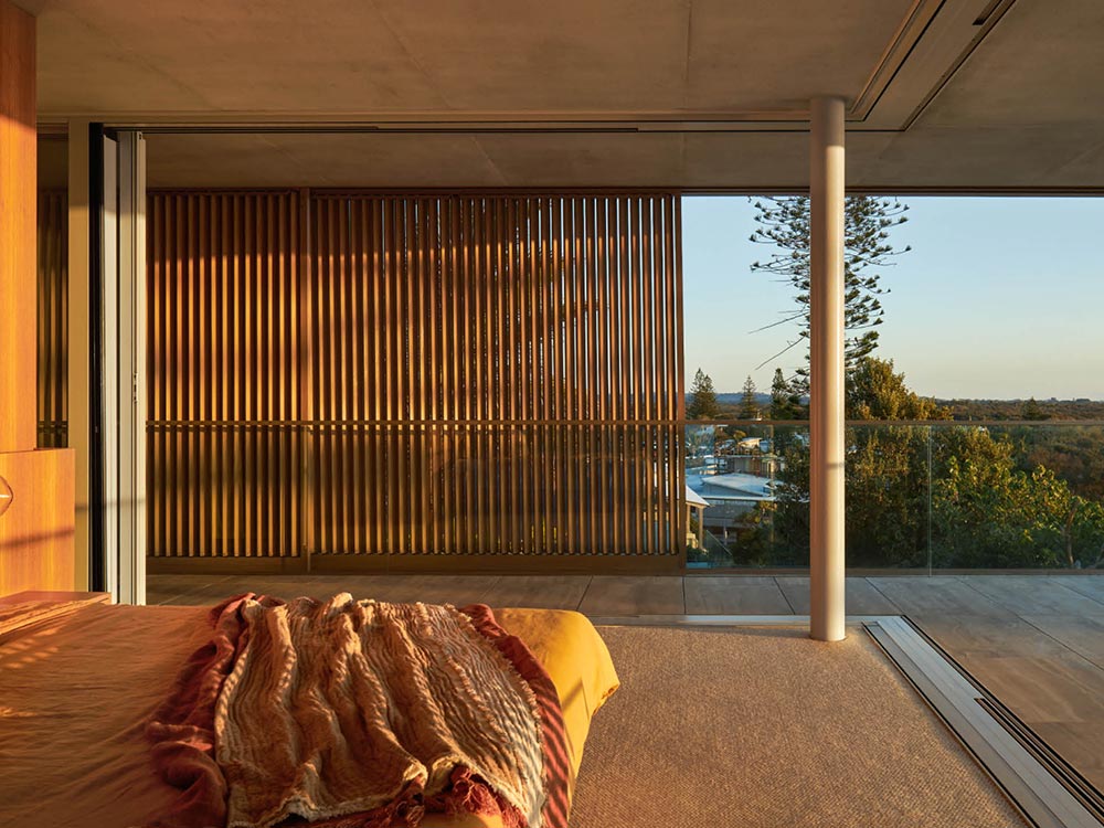 Embrace the â€˜Knotwood Lookâ€™ to achieve timber aesthetics in coastal ...