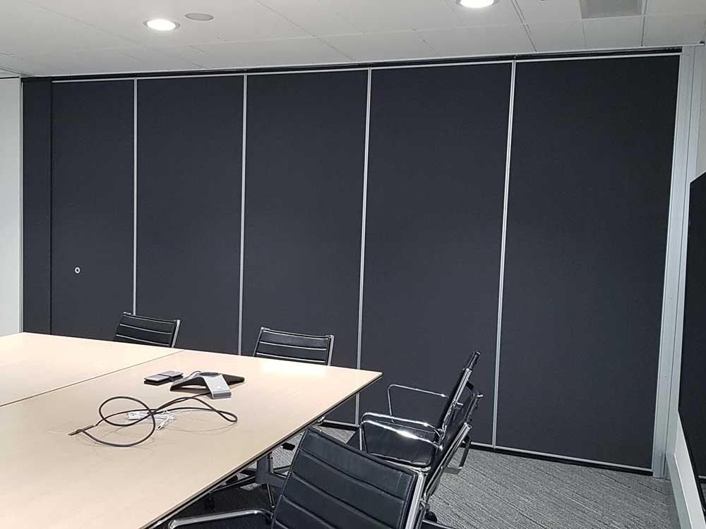 Operable wall ensures acoustic control and privacy at Computer Share ...