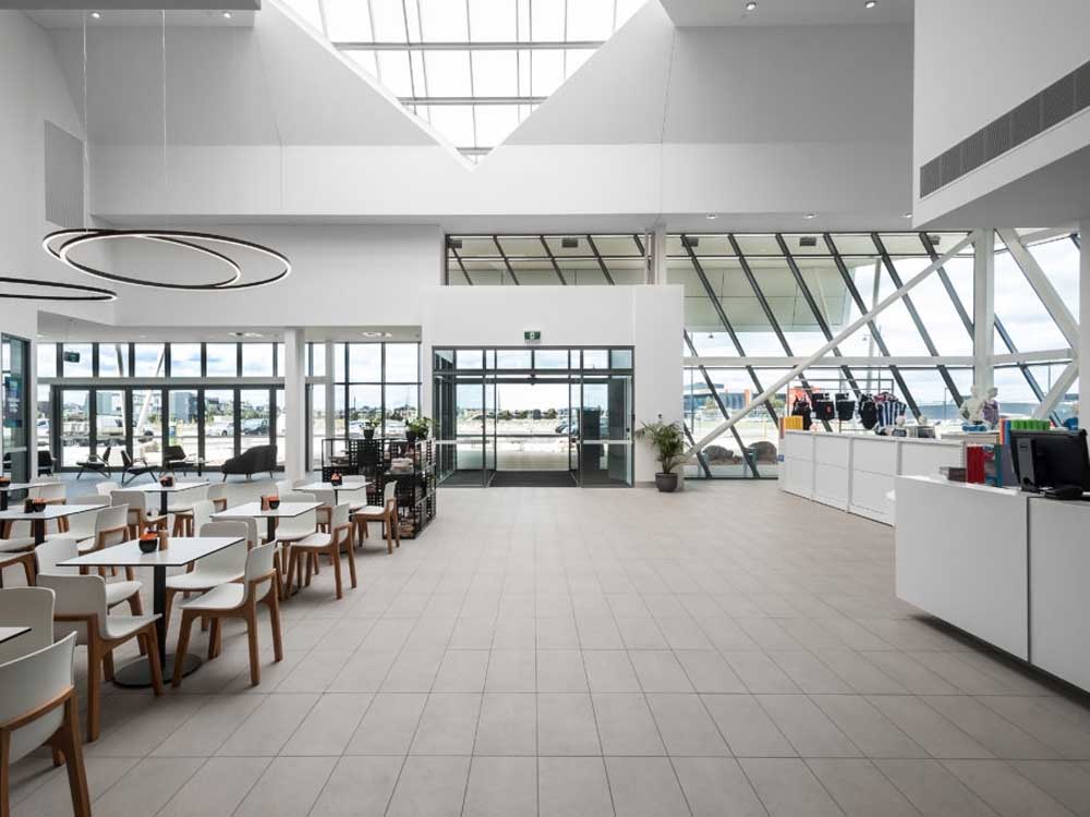 Capral 419 Flushline framing meets architect’s brief for window suites ...