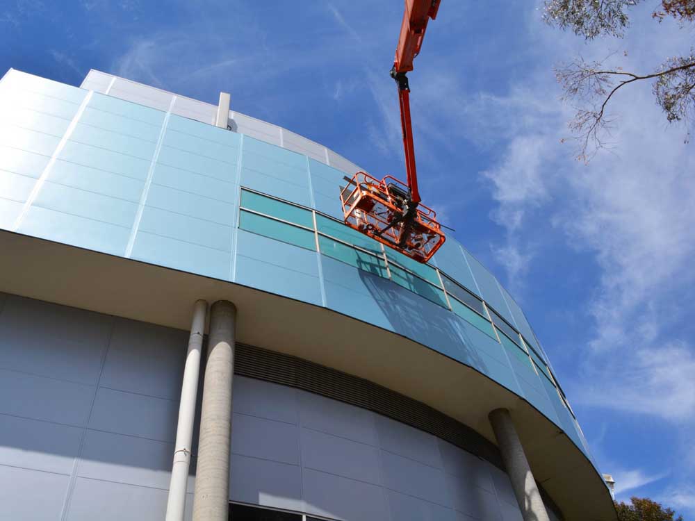 Melbourne Arena facade upgraded with custom Volcore ViviD panels ...