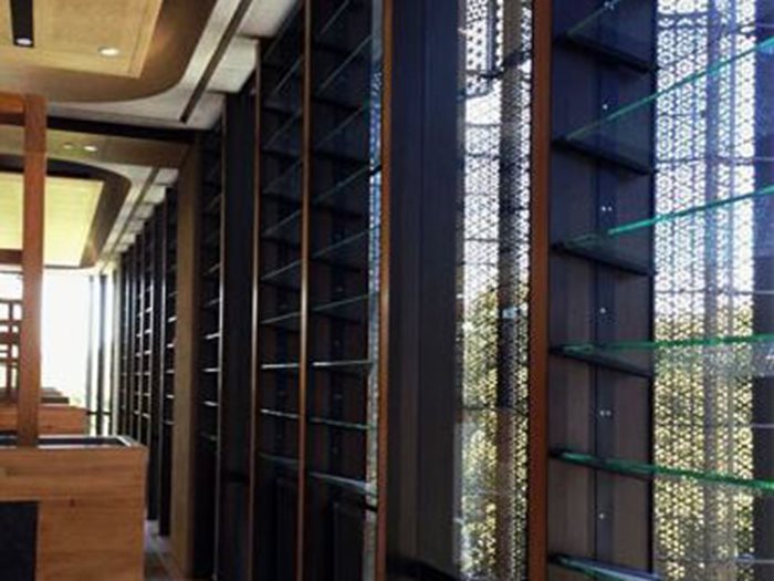 EBSA G Series single glazed glass louvres | Architecture & Design