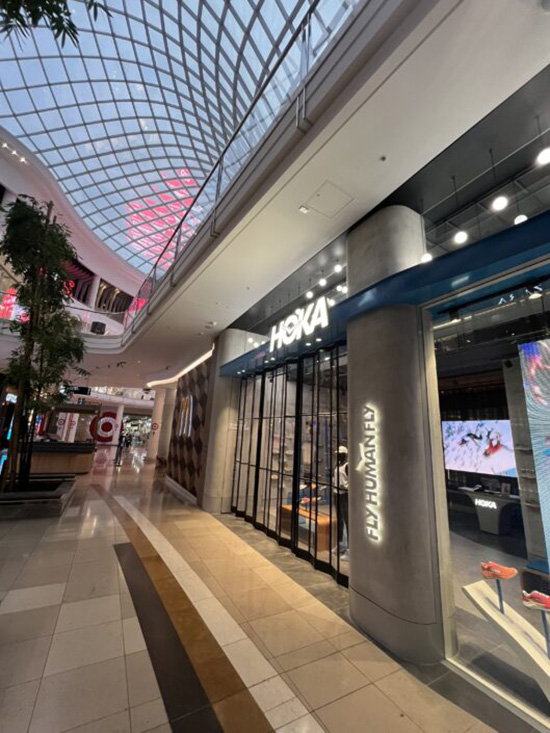 ATDC’s folding door secures new Hoka store in Melbourne | Architecture ...