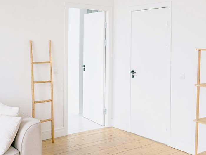 Selecting interior doors: Solid timber, solid core, or hollow core ...