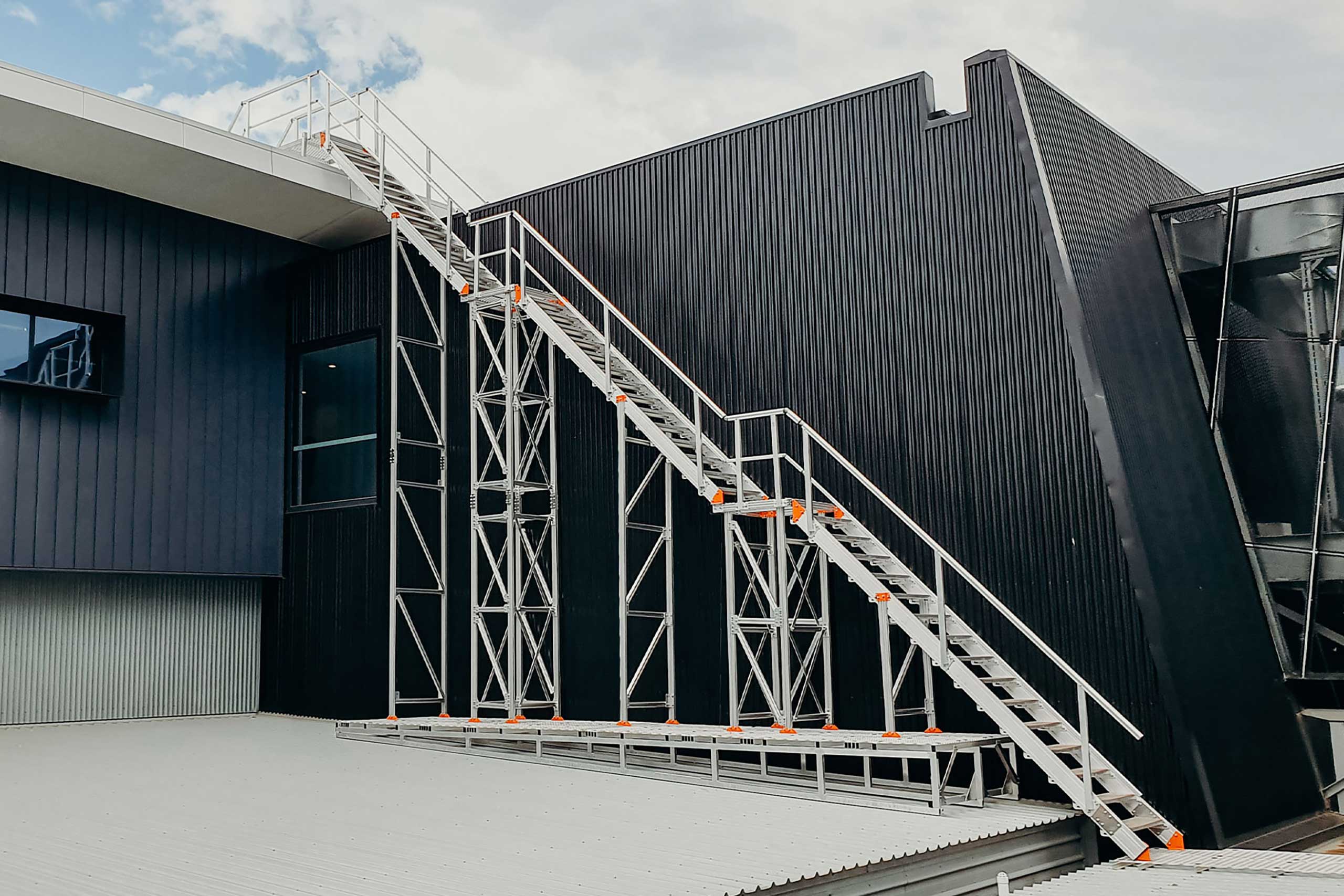 Modular access systems: Lightweight, high-strength height access ...