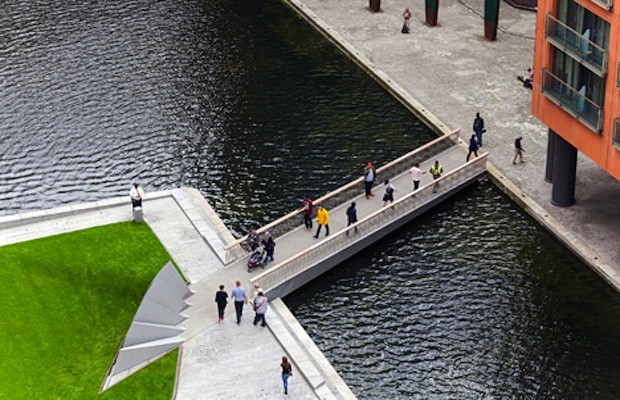 Movable footbridge fans out over Grand Union Canal in Paddington ...