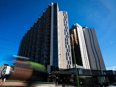 Lacrosse apartment owners ordered to remove combustible cladding ...