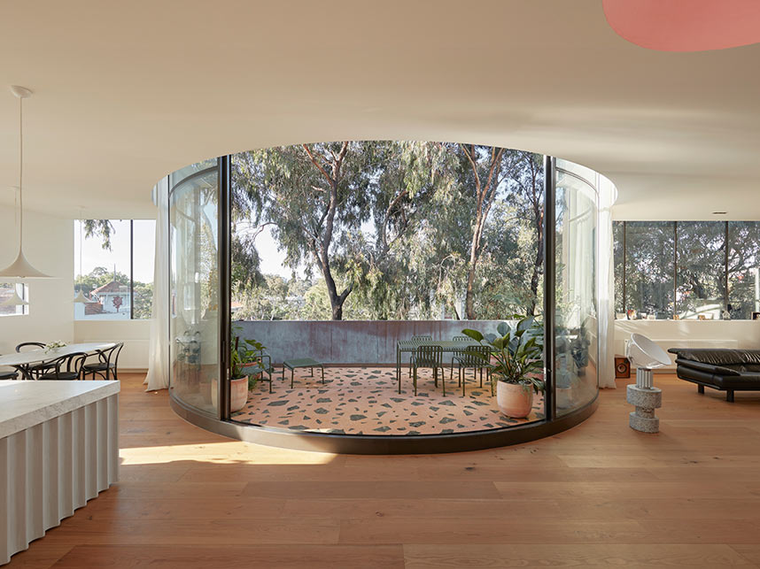 Energy-efficient curved double glazing | Architecture & Design
