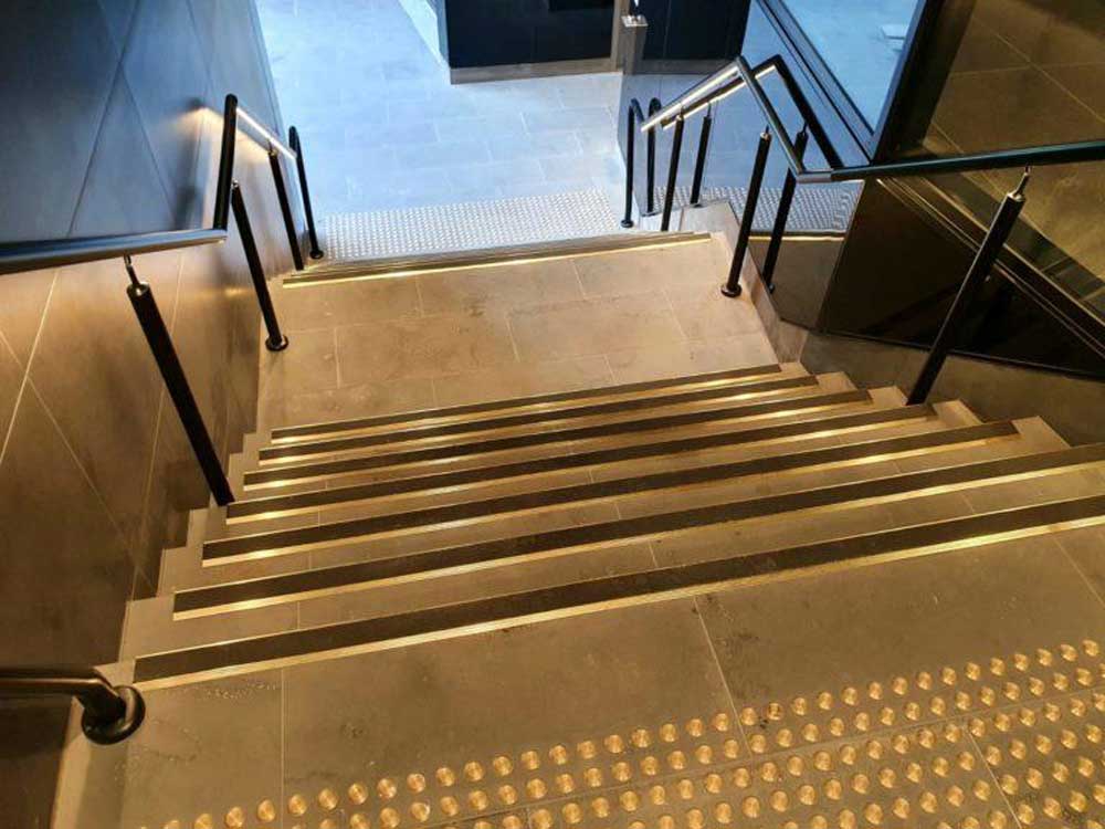 Brass stair nosing stays on-trend with Classic’s new Tredfx range ...