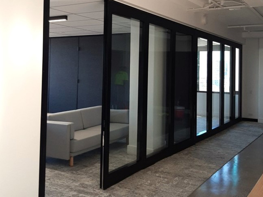 Acoustic operable walls deliver flexibility and privacy to boardroom ...