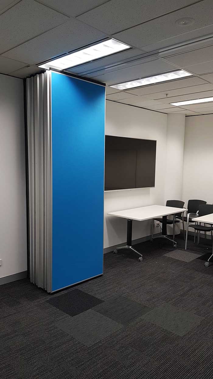 Bildspec’s operable walls create acoustically controlled meeting room ...