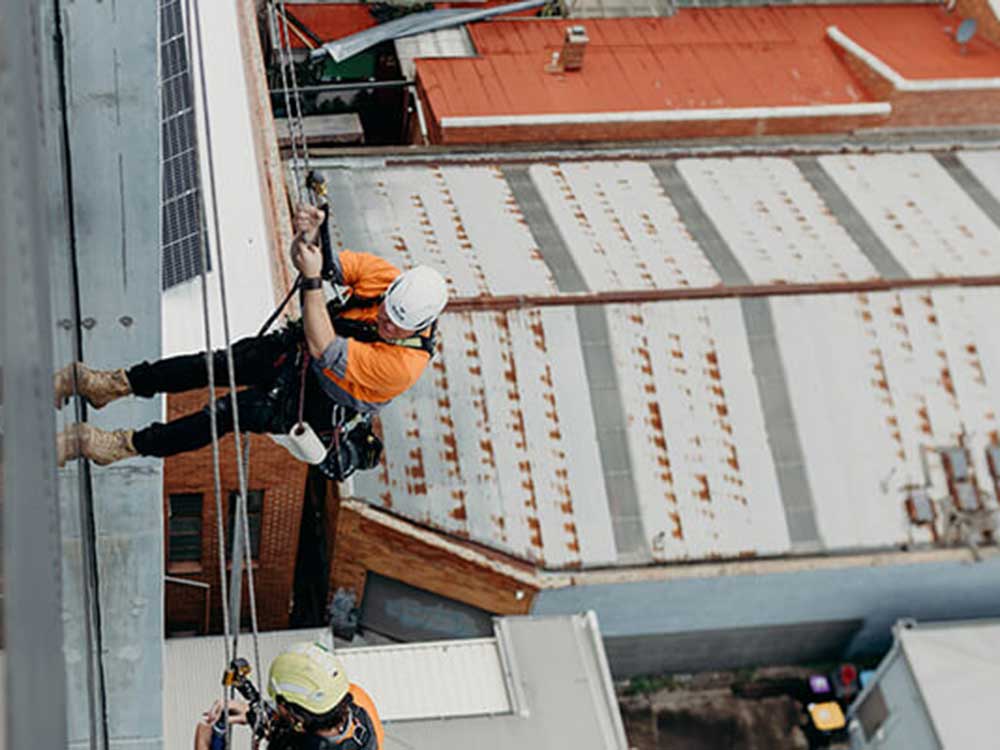 Rope access systems Vs BMUs – Pros and Cons | Architecture & Design