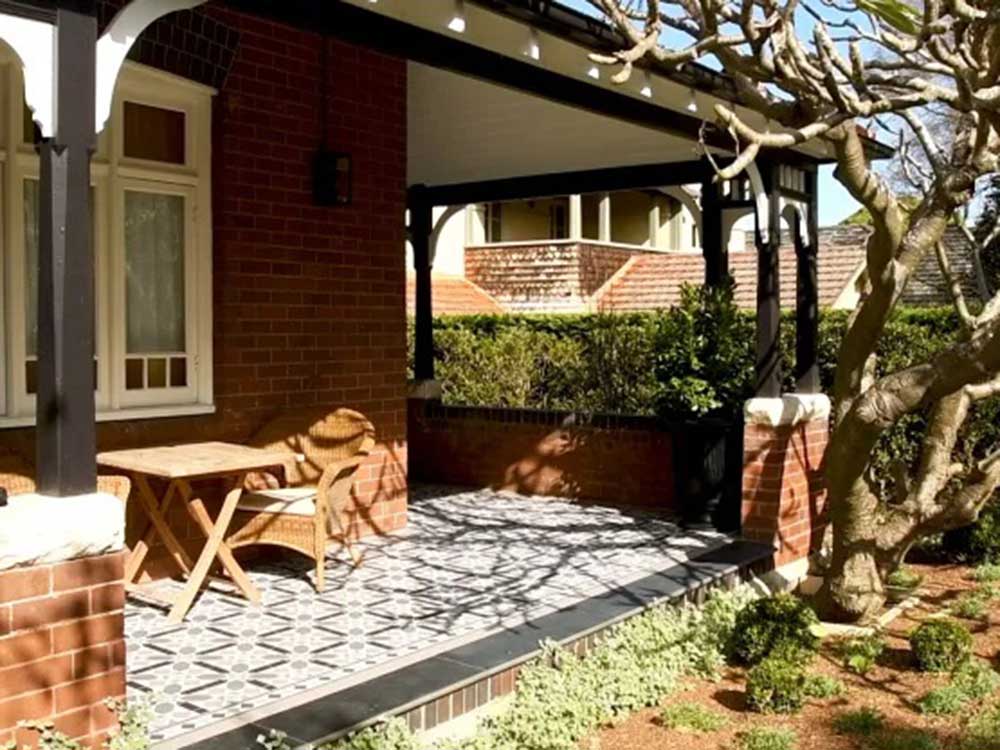 Fitzroy pattern tessellated tiles transform Federation style home in ...