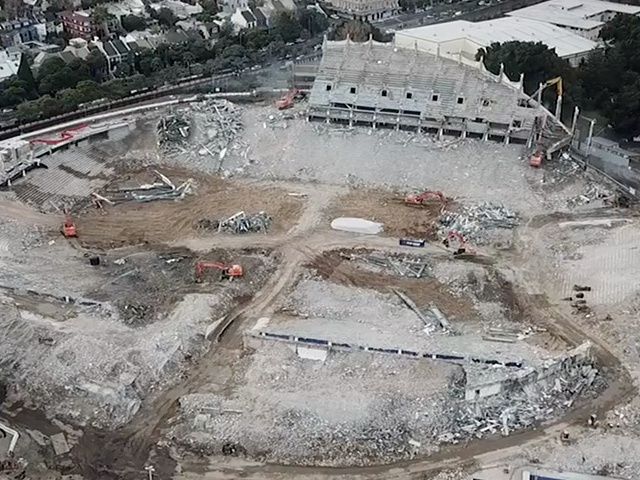 $729M Sydney Football Stadium rebuild delayed as Nov deadline passes ...