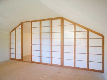 Shoji Screens customises attic room divider for pitched roof space ...