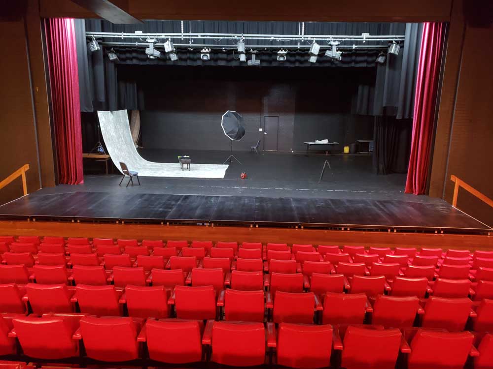 Behind The Scenes impresses with custom QUATTRO stage installation ...
