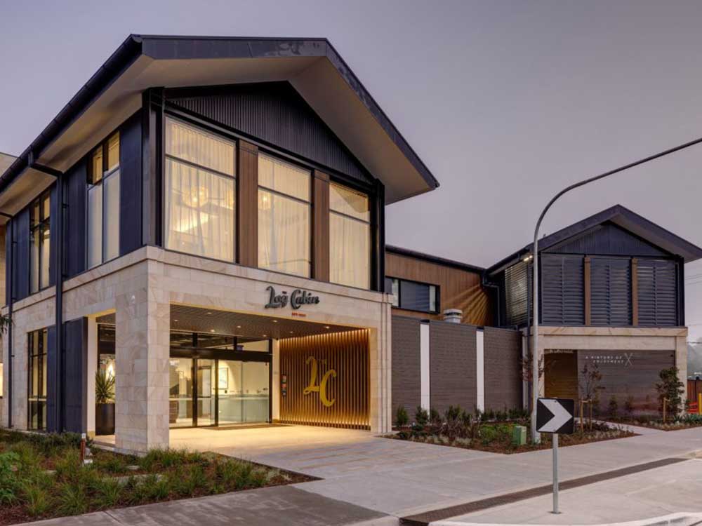 Capral systems help architects honour Penrith hotel’s heritage in ...