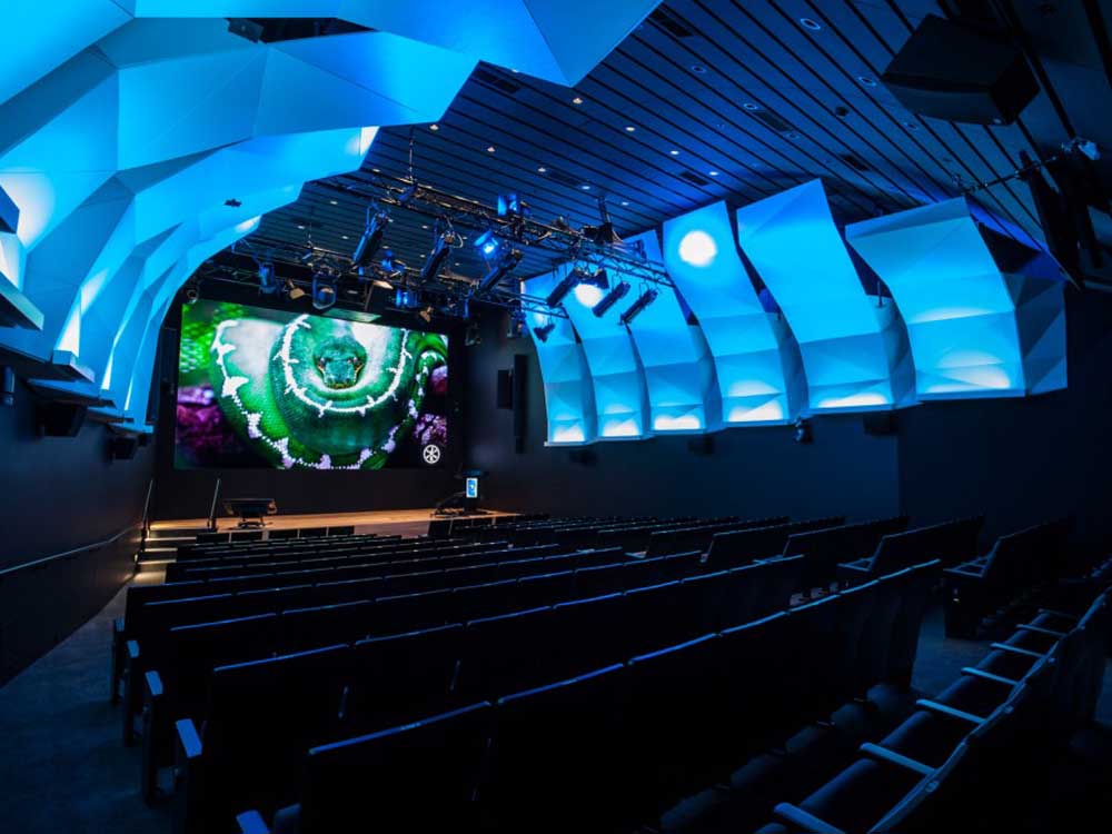 Telstra takes on the world with state-of-the-art theatrette in ...