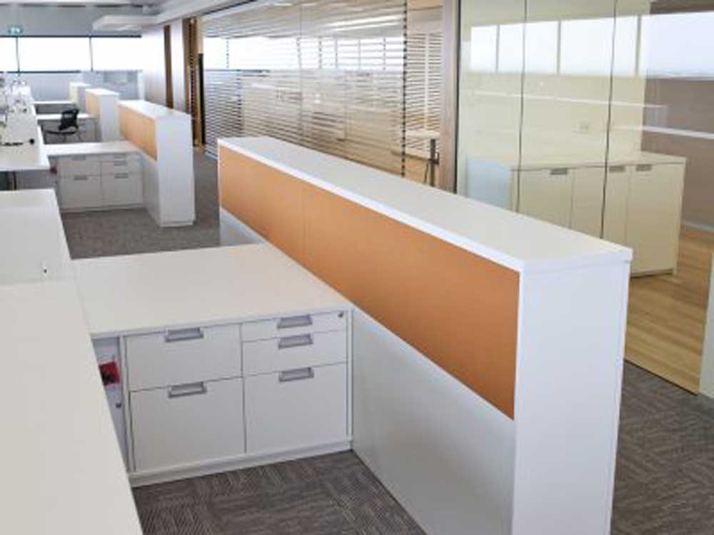 Custom workstations fit architect’s vision for office building at UTS ...