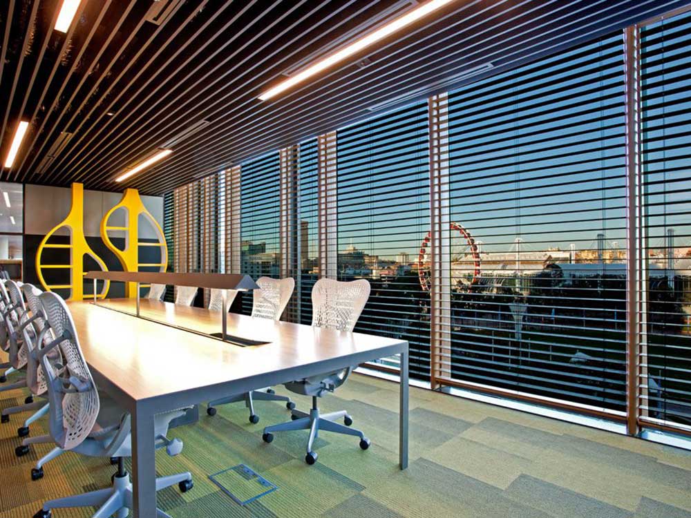 Motorised solar control systems deliver sun shading at Darling Quarter ...