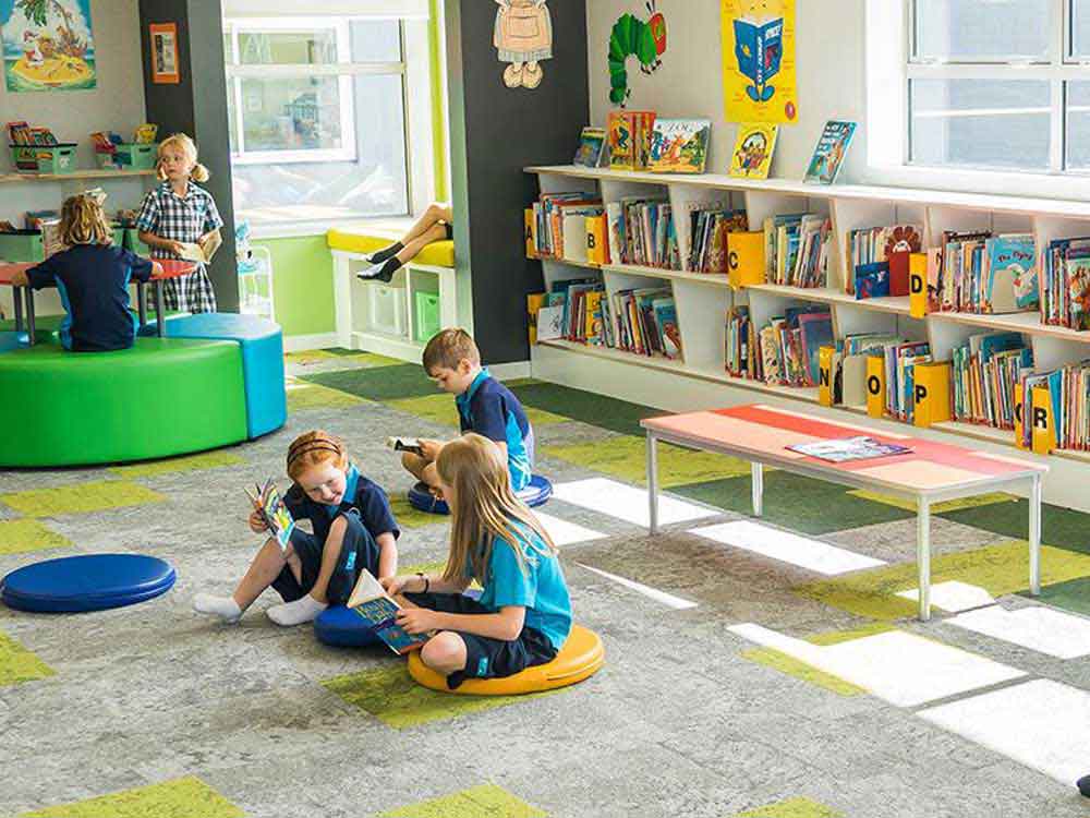 Retrofit turns school library into a multipurpose learning space ...