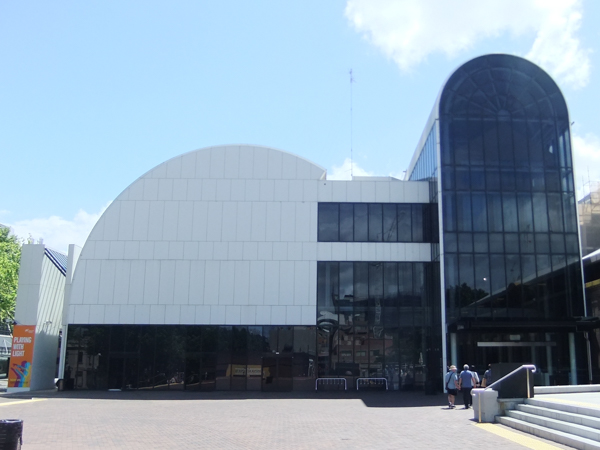 Valcucine – Revolutionising Kitchen Ergonomics | Architecture & Design