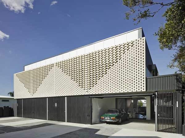 Case Study: Brick screen provides identity and protection at Rowlock ...